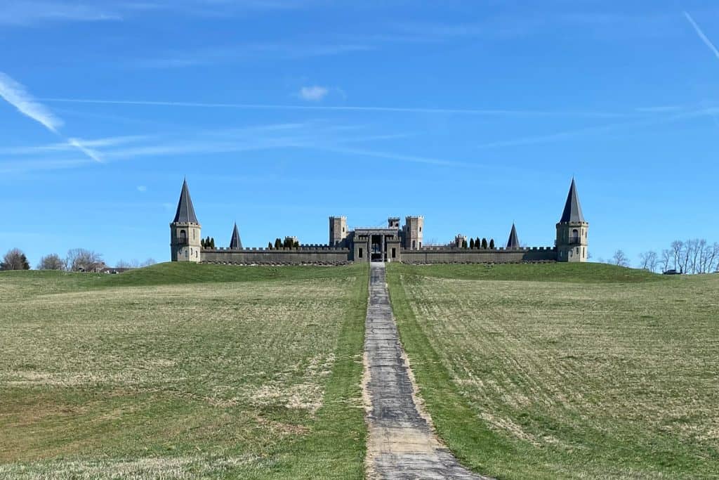 Castle Farm (Versailles, KY) - Champagne Tastes®