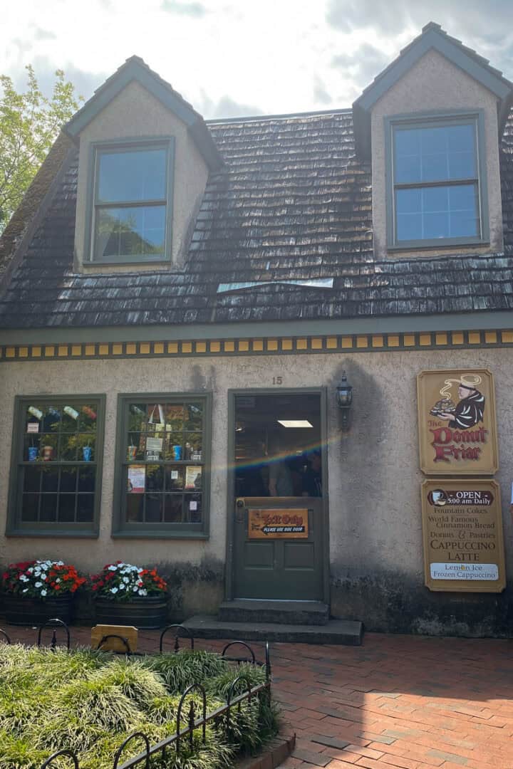 The Donut Friar (Gatlinburg, TN) - Champagne Tastes®