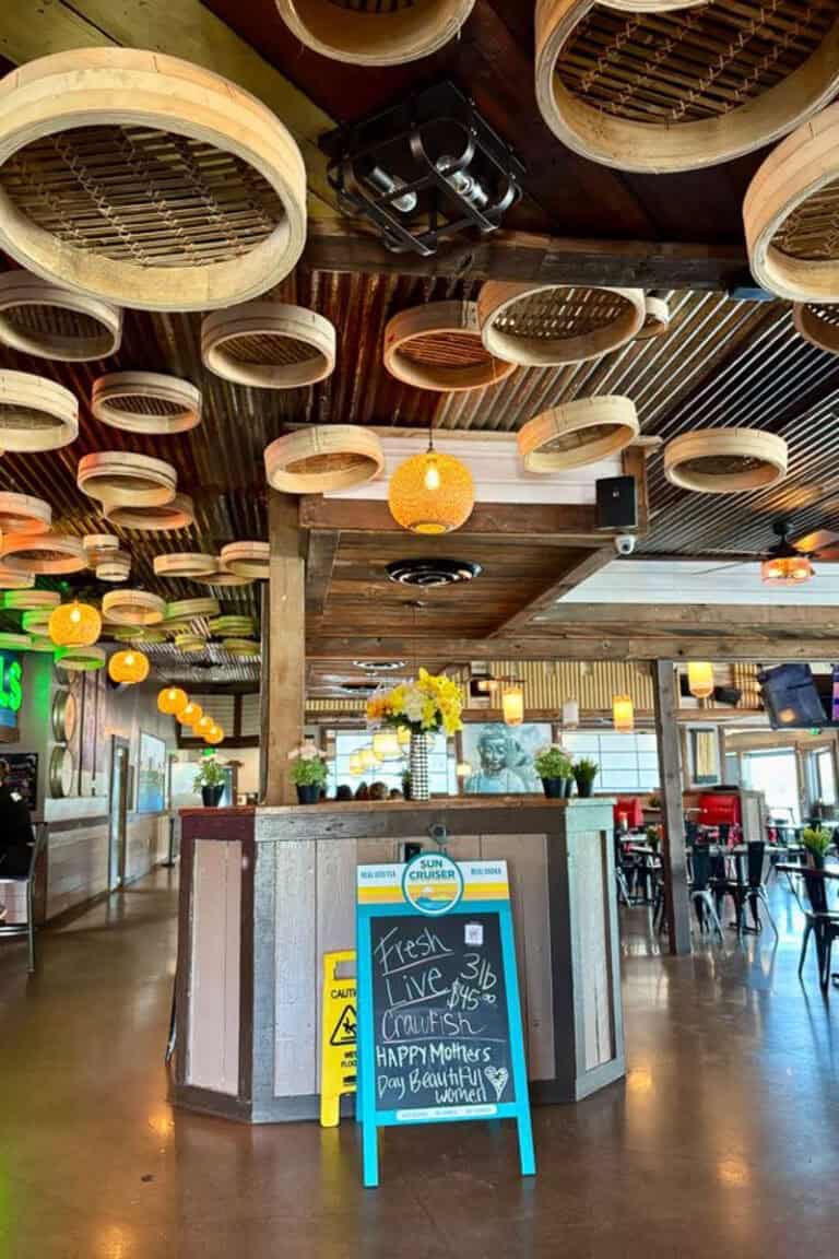 Enson Harbor (Bellevue, KY) - Champagne Tastes®