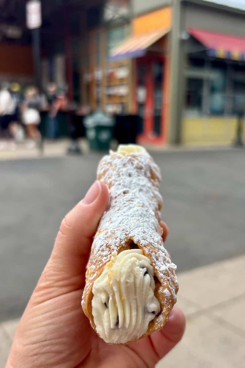 Findlay Market (Cincinnati, Ohio) - Champagne Tastes®