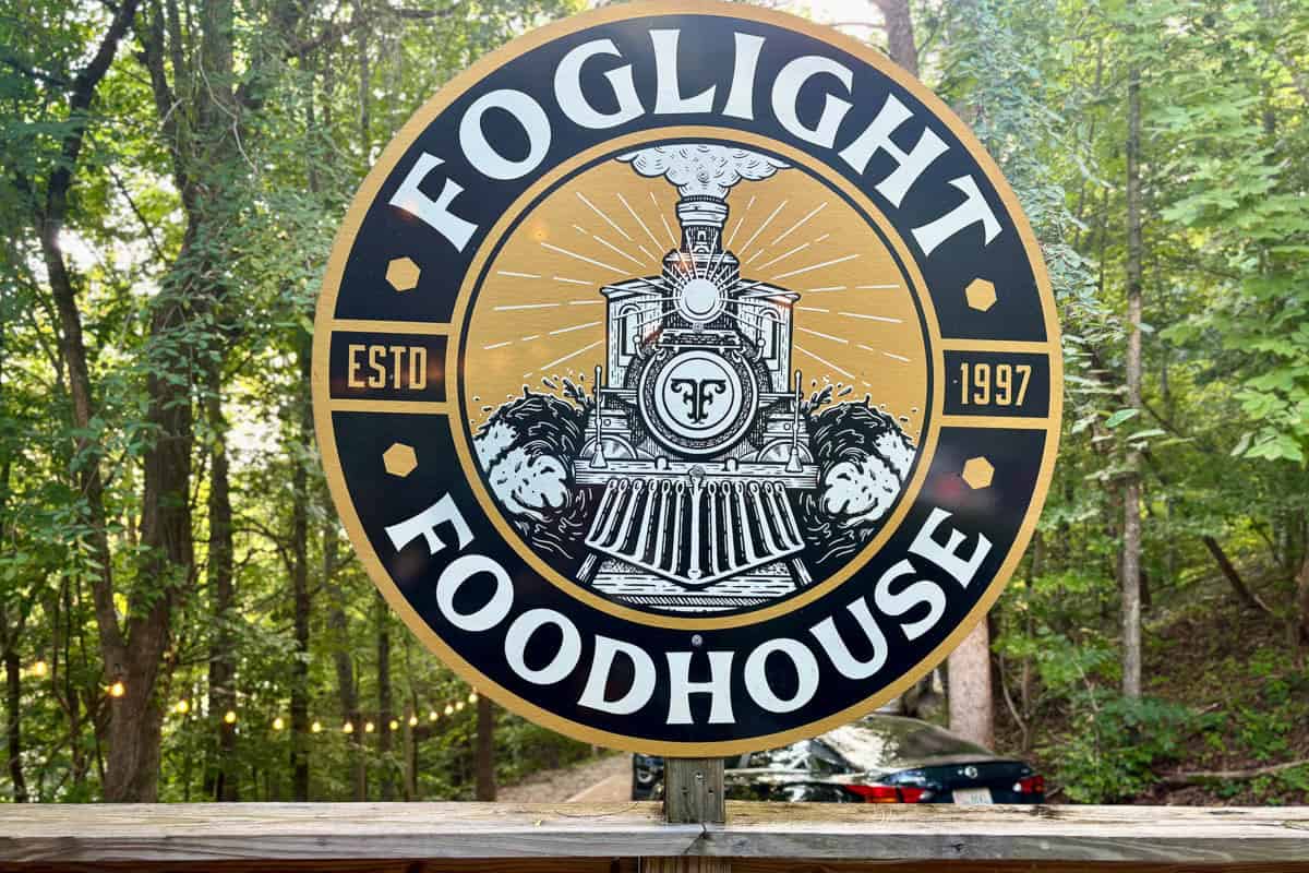 Foglight Foodhouse (Walling, TN) - Champagne Tastes®